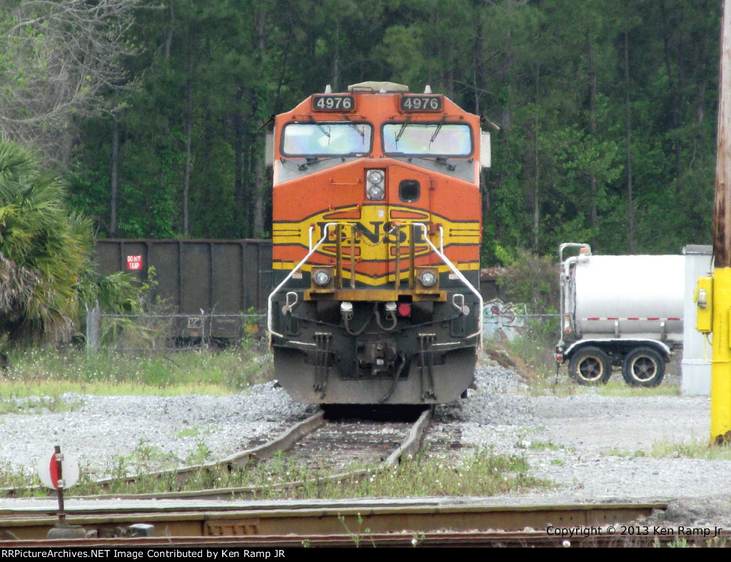 BNSF 4976